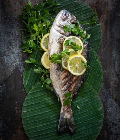 Dorade recept: Dorade uit de oven, een hele vis op één bakplaat ...