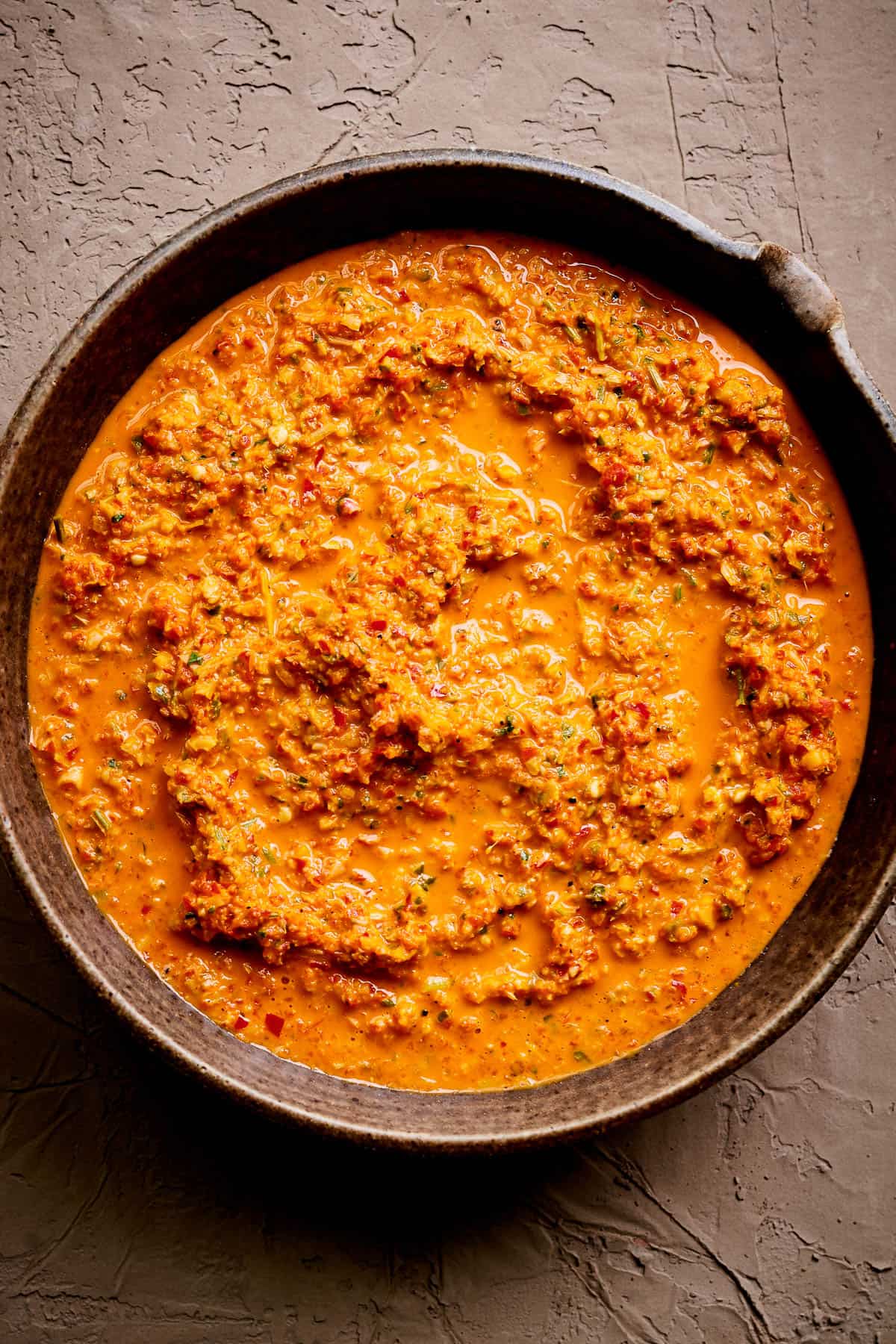 Zelf rode currypasta maken voor homemade curry | Miljuschka