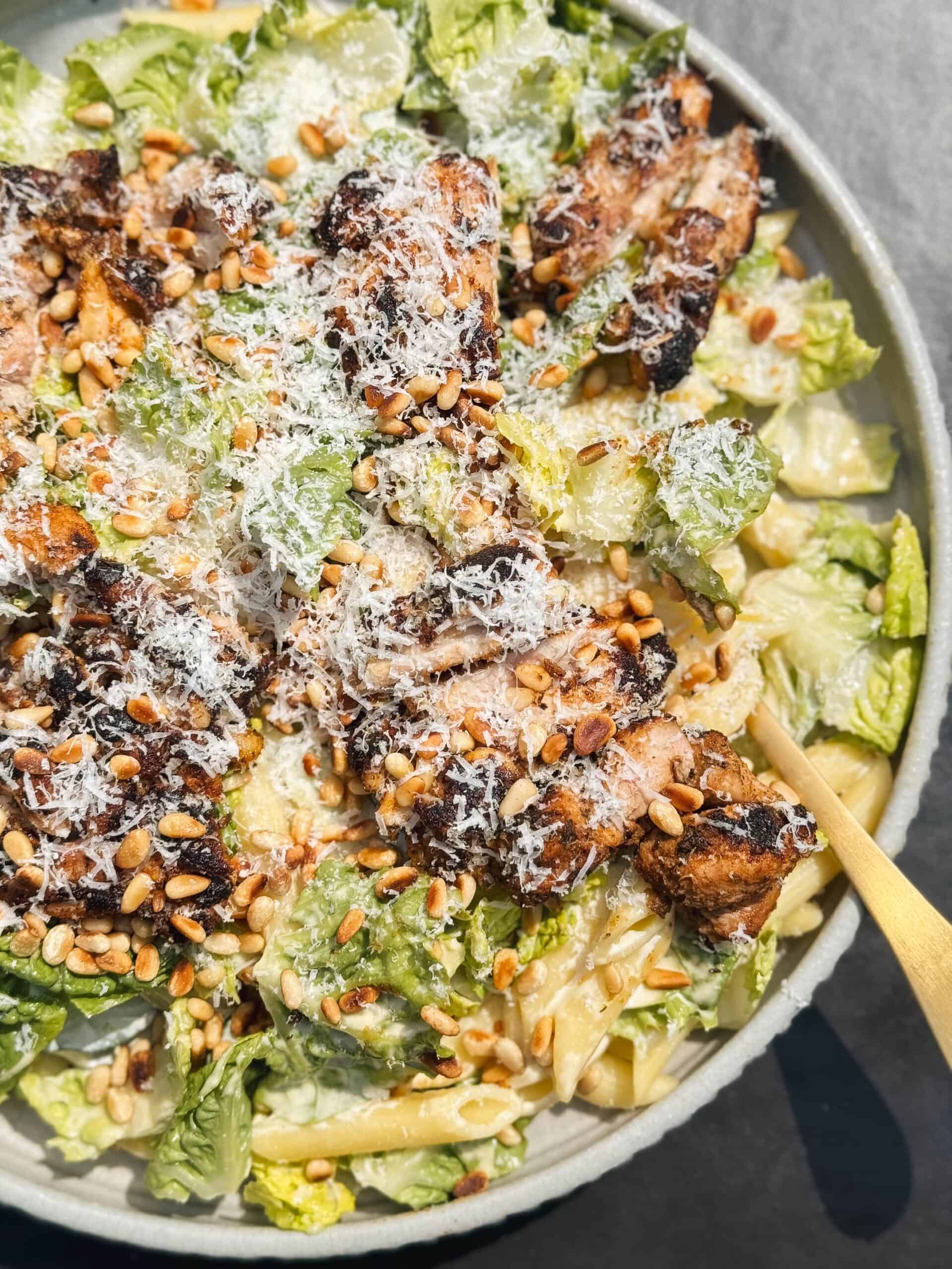 Caesar pasta salade | Miljuschka