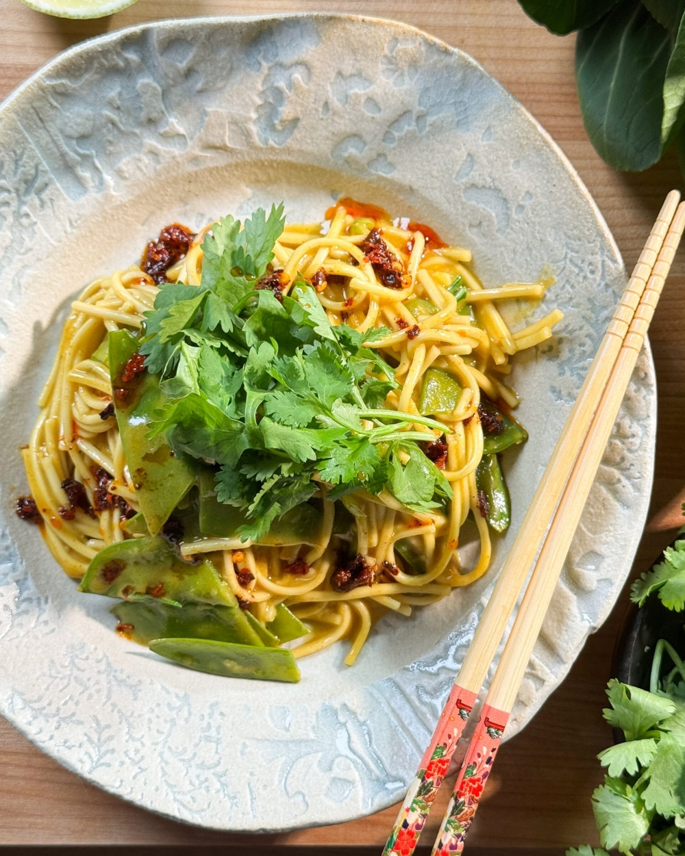 Curry noedels recept: Eenpans curry noedels binnen 15 minuten | Miljuschka